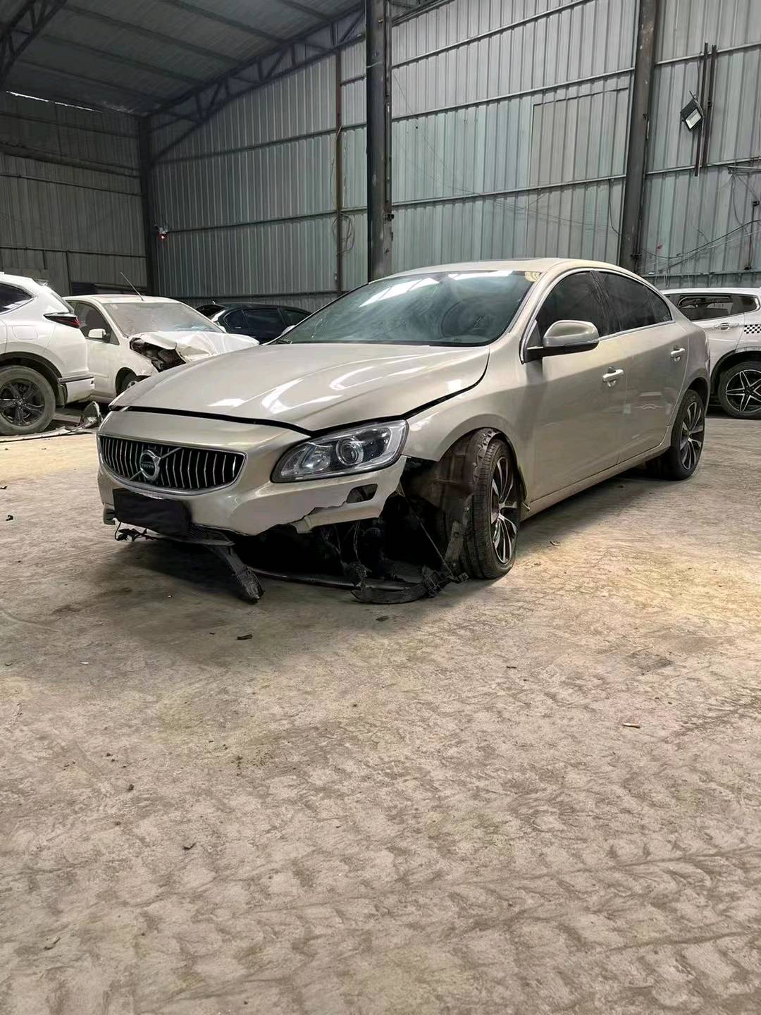 19年沃尔沃S60L_事故车车源_事故车出售网